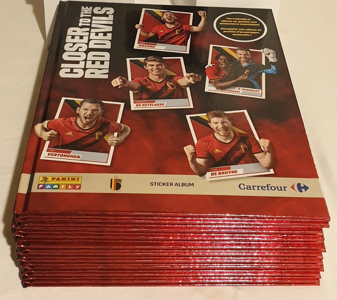 Panini qatar 2022 album vide version carrefour red devil cartonner
